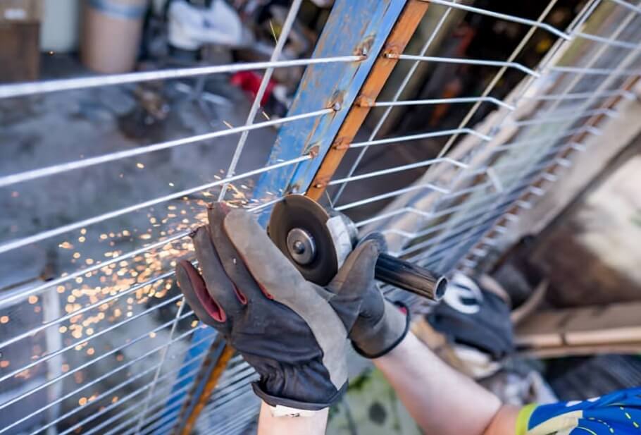 Cut Stainless Steel Bar: 3 Methods, Process, Caution